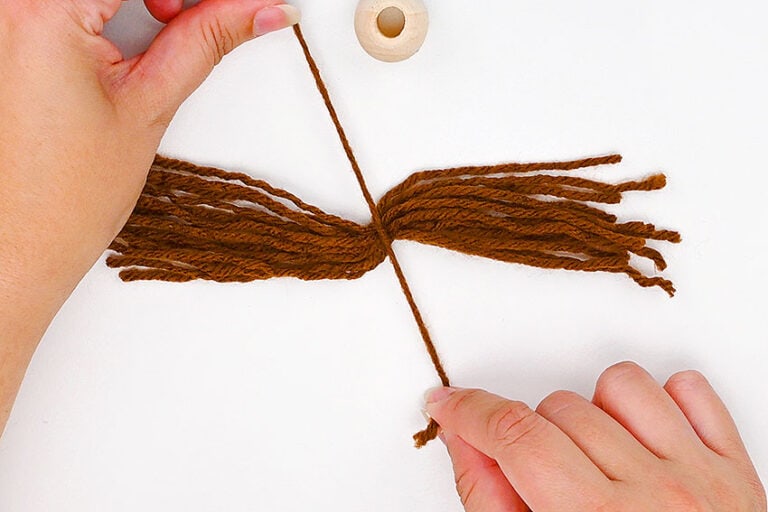 DIY Pipe Cleaner Angel - Easy Christmas Angel Craft