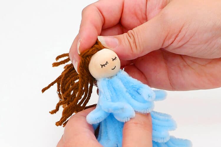 DIY Pipe Cleaner Angel - Easy Christmas Angel Craft