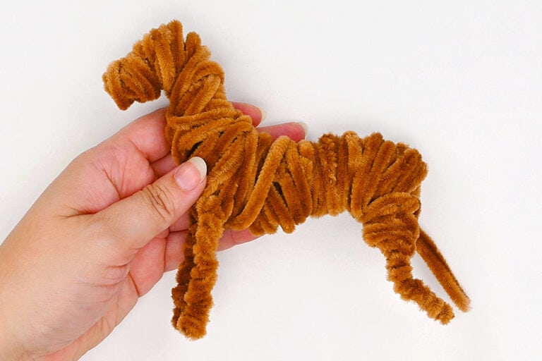 Pipe Cleaner Reindeer - Fun & Easy Christmas Craft