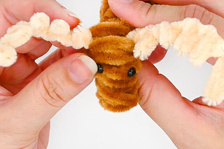 Pipe Cleaner Reindeer - Fun & Easy Christmas Craft