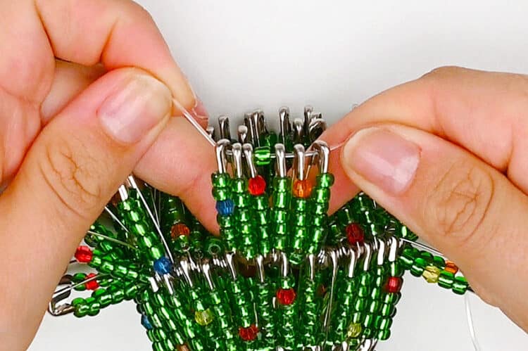 Safety Pin Christmas Tree - Easy DIY Beaded Holiday Craft