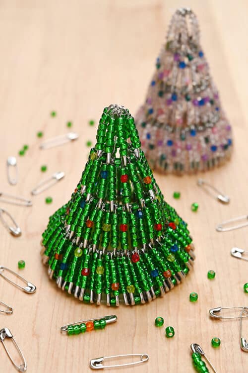 Safety Pin Christmas Tree - Easy DIY Beaded Holiday Craft