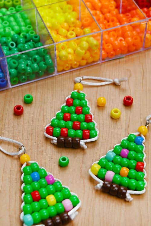Christmas Tree Pony Bead Ornaments - Easy DIY Christmas Craft