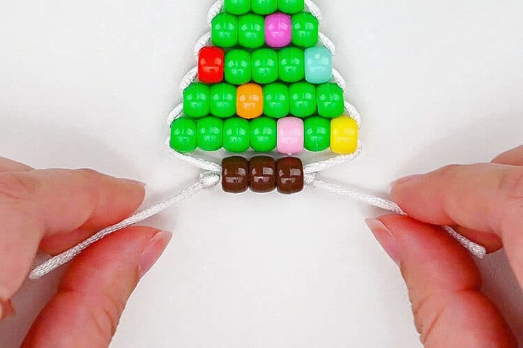 Christmas Tree Pony Bead Ornaments - Easy DIY Christmas Craft