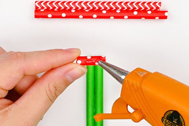 Straw Christmas Tree Ornaments - Easy DIY Ornament Craft!