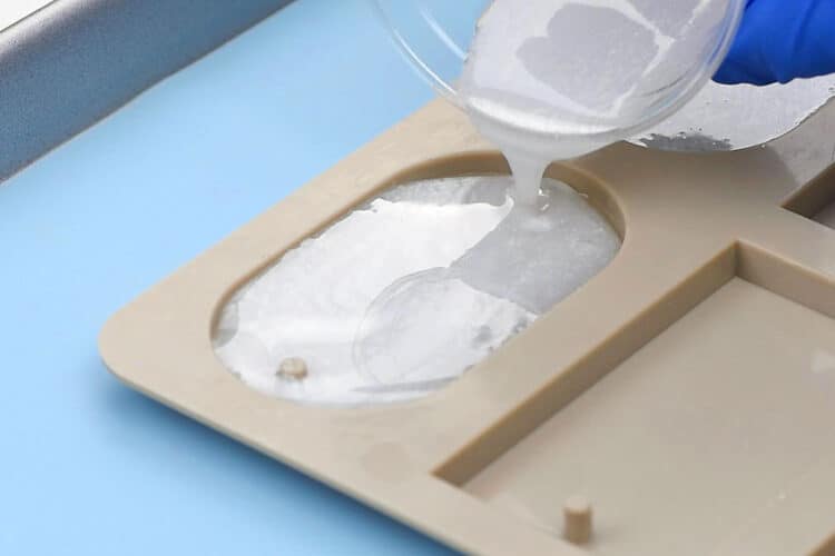 How to Put Photos in Resin - Easy Resin Photo Keychains