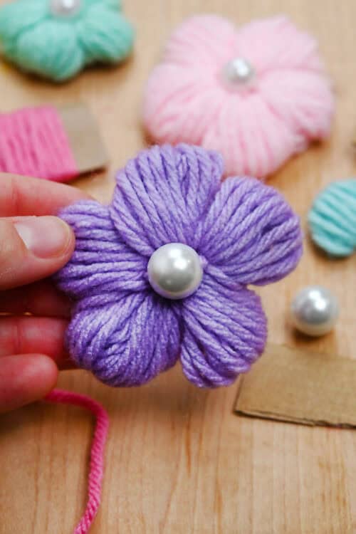 Yarn Flower Craft - Easy Flower with Yarn & Cardboard