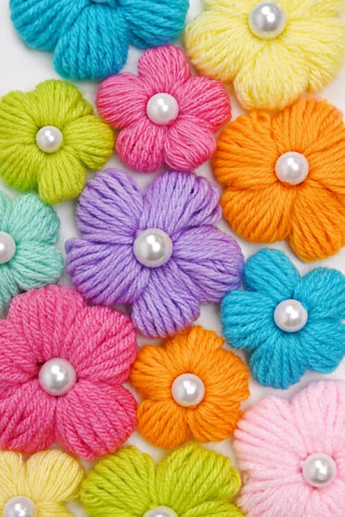 Yarn Flower Craft - Easy Flower with Yarn & Cardboard